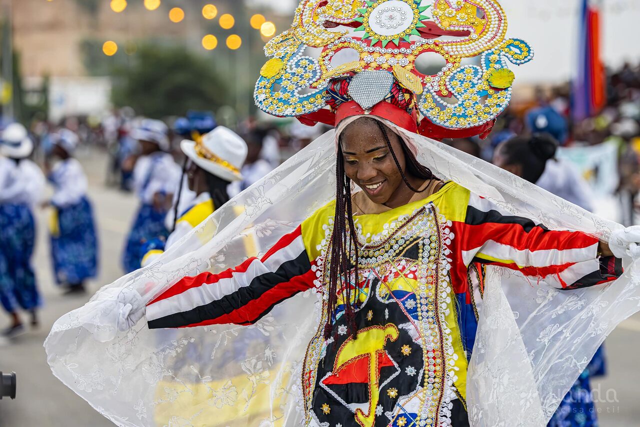 Luanda Holds Carnival with the Flavor of 50 Years of Independence • 360 ...