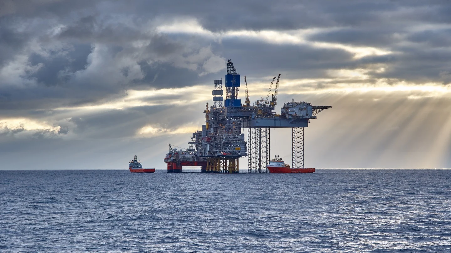 ANPG and TotalEnergies Begin Oil Tanker Conversion Process • 360 Angola