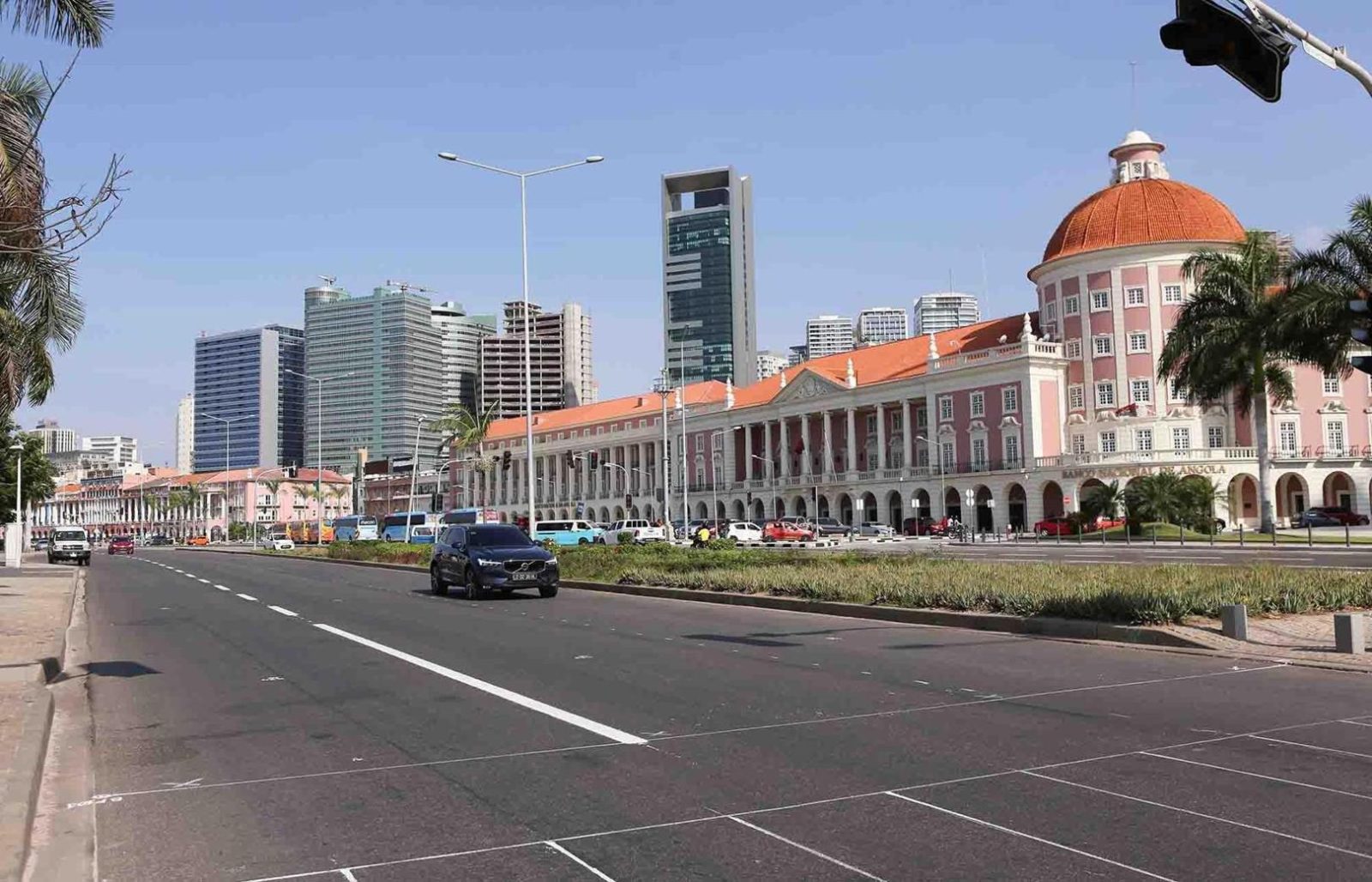 AfDB Projects Angola’s GDP Growth at 3% in 2025 • 360 Angola
